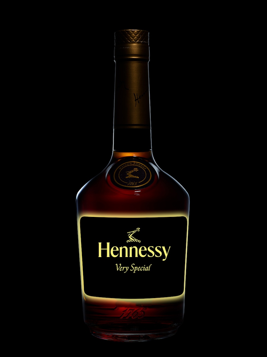 Hennessy V.S Luminous